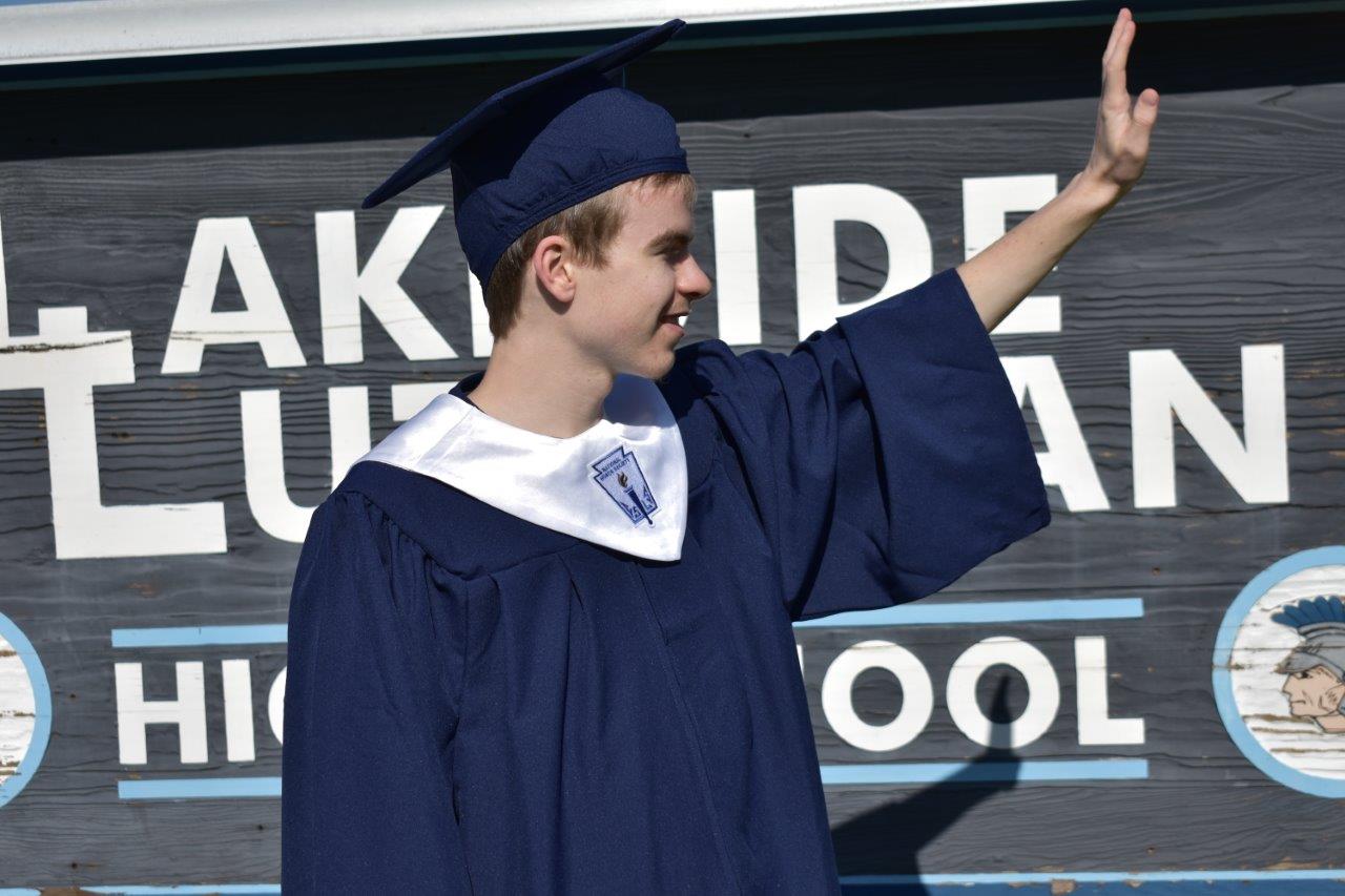 Congrats Trevor and the Class of 2020 – Geerdts.com